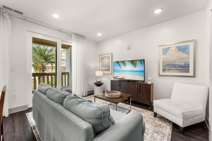 Pointe On 30a 323 | Pool + Bikes Included - Rosemary Beach, FL