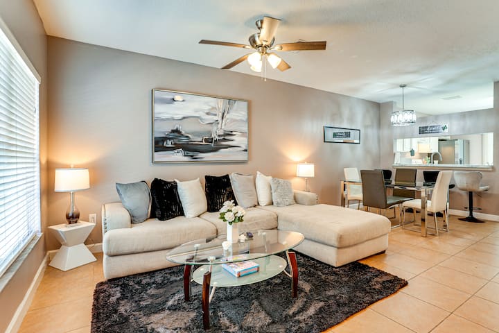 Shop, Golf & More: Family Retreat In Wesley Chapel - Wesley Chapel, FL