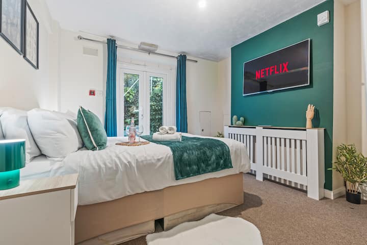 Fulham 3-bed Near Stamford Bridge - 킹스턴