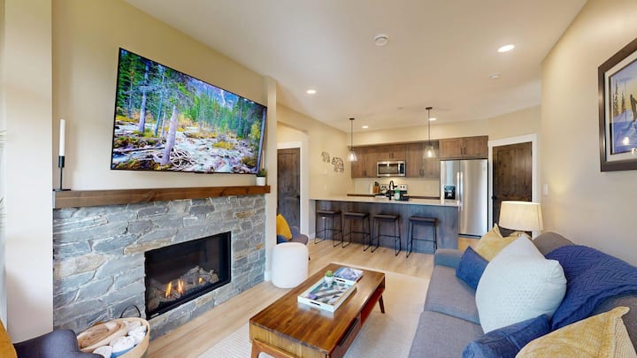 Powder Bear Chalet - Altitude #15 - Sun Peaks