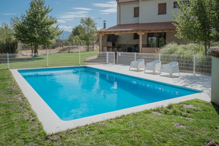 Casa Rural Torrecaballeros-segovia - 세고비아