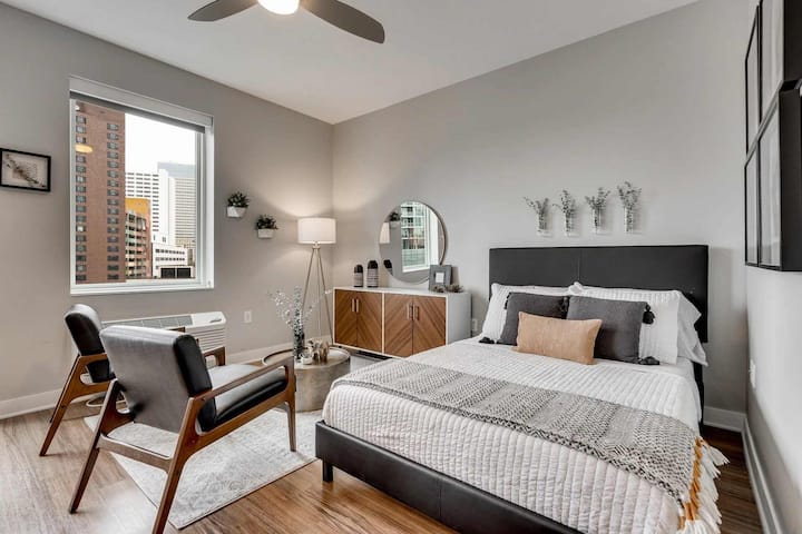 Cozysuites Marquee | Pool, Gym #06 - Minneapolis