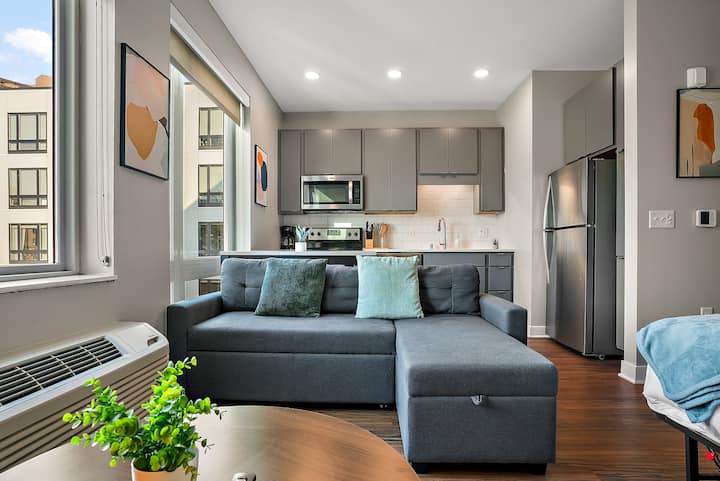 Cozysuites Marquee | Pool, Gym #09 - Minneapolis