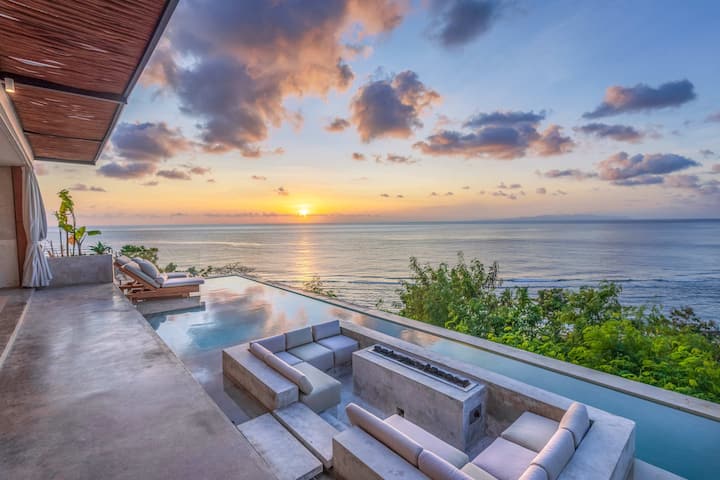 Hillside Sunrise Stay - 3br Hideaway Villas - Australia