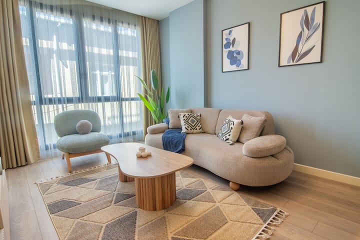 Modern 1 Bdr In Taksim Palace - Istanbul