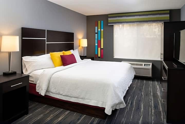 Escape To Hot Springs & Mountain, Breakfast Incl. - Glenwood Springs, CO