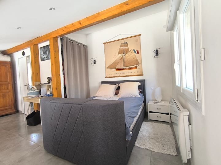 Maison De Charme Aix/marseille Avec Extérieur - Cabriès