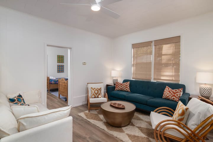 Cozy Cottage On The Square - Oxford, MS