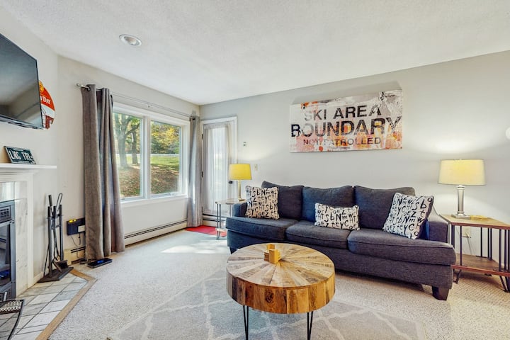 2br Condo, Walk-to-lifts, Fireplace, Patio, W/d - Mount Snow, VT