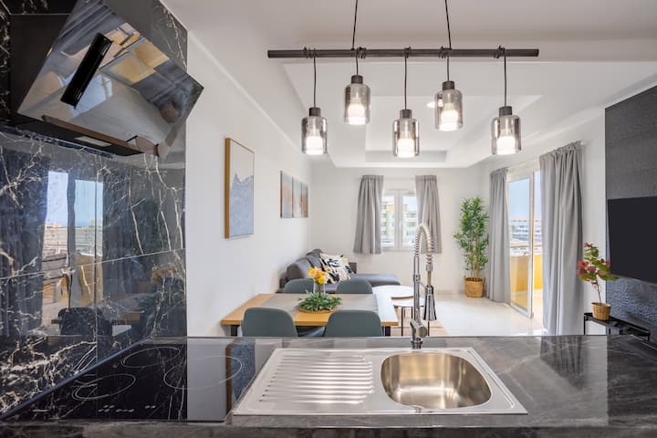 Costa Adeje High Floor Family Home With Ocean View - Costa Adeje