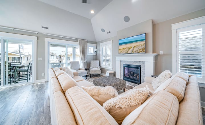 Luxury 3br/2.5ba |Ocnj Home W/ Rooftop & Boardwalk - Long Branch, NJ