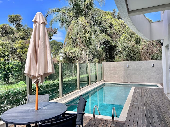 Lindo! Apto Completo Na Praia De Palmas! Zi05i -