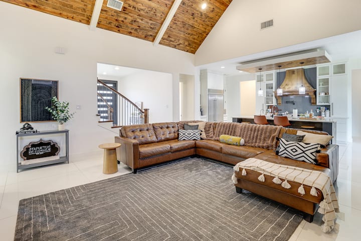 Luxe Retreat W/ Patio & Fenced Yard In Waxahachie! - Waxahachie, TX