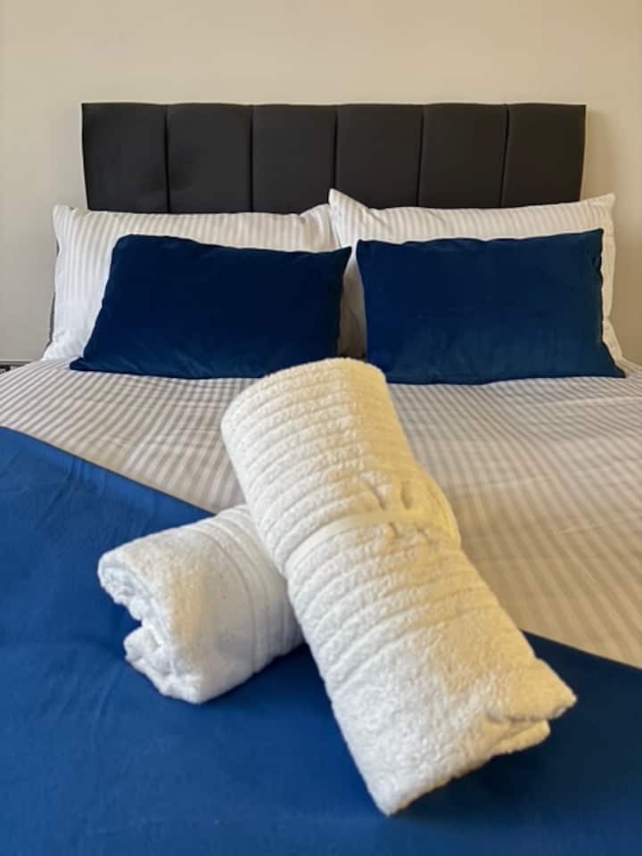 Centrally Located 1b/d Near Windsor Castle/slough - Slough