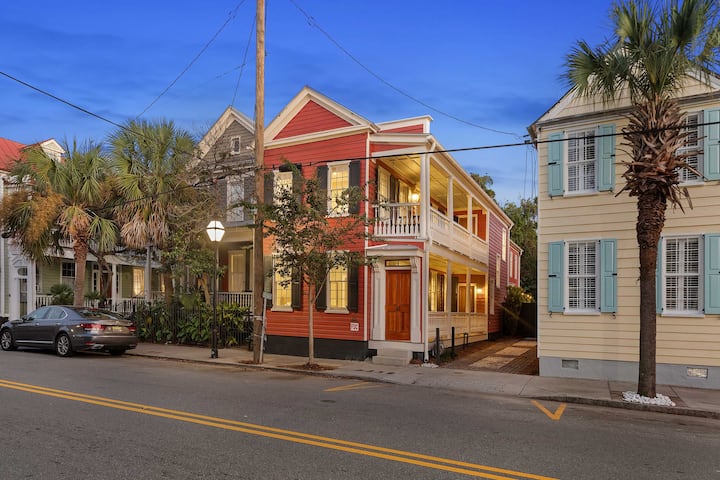 Red Robin | Renovated Downtown House With Porch! - Charleston, SC