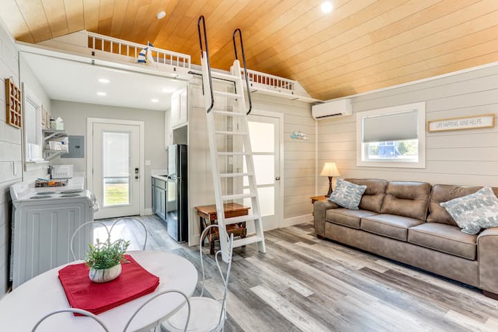 Pet Friendly! Norfork Lake Getaway W/ Fire Pit - Mountain Home, AR