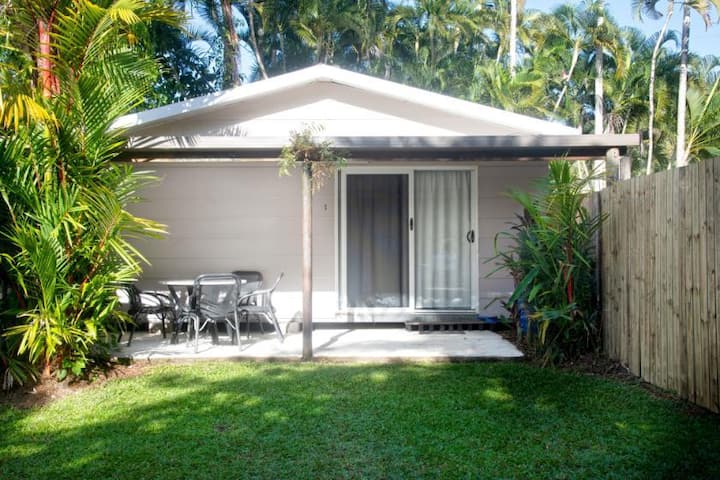 1 Bedroom Cabin - Mission Beach
