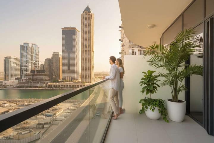 Lake-view 1br Retreat In Business Bay | Pool & Gym - Dubaï