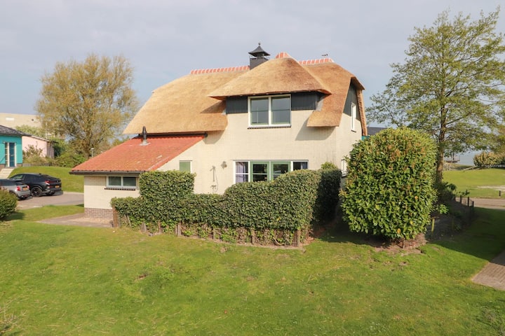 Duinvilla With Sauna By The Beach - 6 People - Makkum