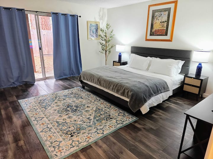 ‼️Cozy 3-bedroom Condo By The Lake & Skiing - Carson City