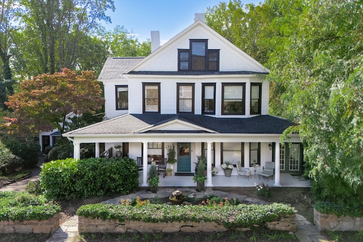 Cozy Tryon Home Near Downtown & Blue Ridge Trails - Tryon, NC