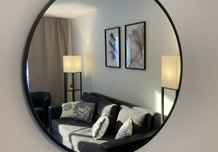 Spacious Flat W. Balcony–near Schlosspark–apolonia - Karlsruhe