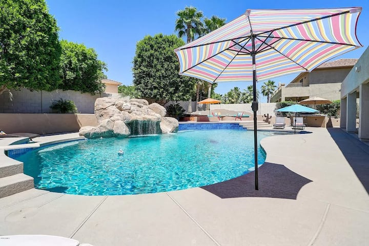 Spacious 5br Retreat Pool Grill 15 Min To Westgate - United States