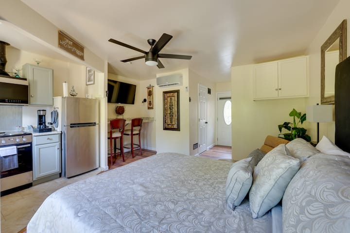 Close To Hospitals: Peaceful Birmingham Studio - Hoover, AL