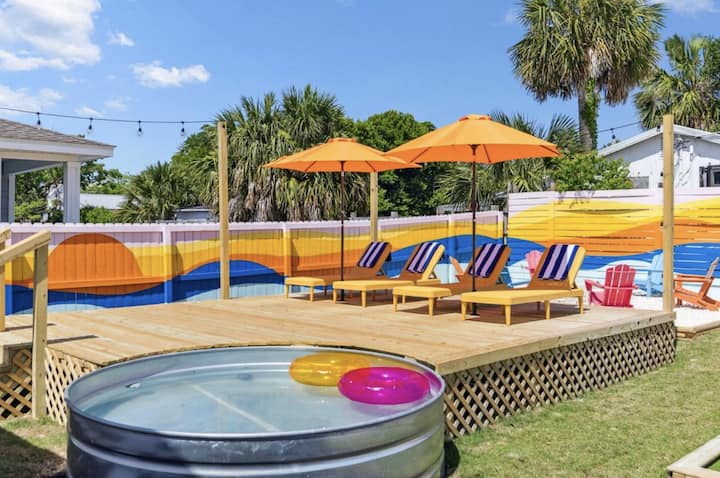 Beach Home, Pool, A Min To Beach, Sleeps 20, Pet+ - Laguna Beach, FL