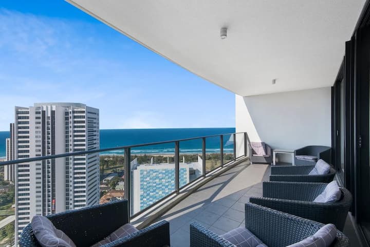 Sky Lounge 4br Sub Penthouse - Broadbeach