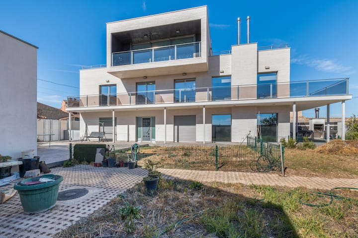 Casa Laberinto - Used