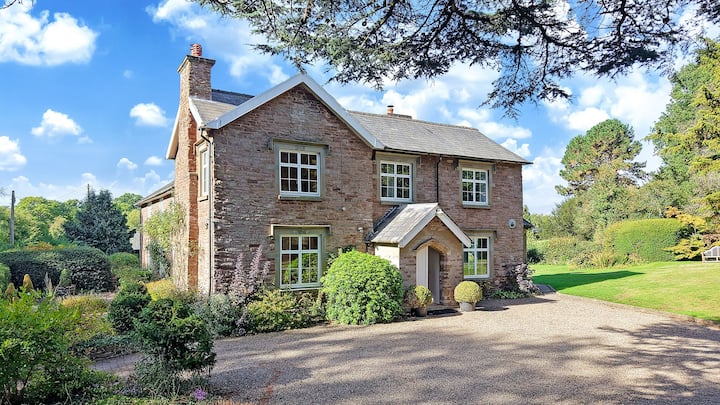 Blackway House, Ledbury - West Midlands