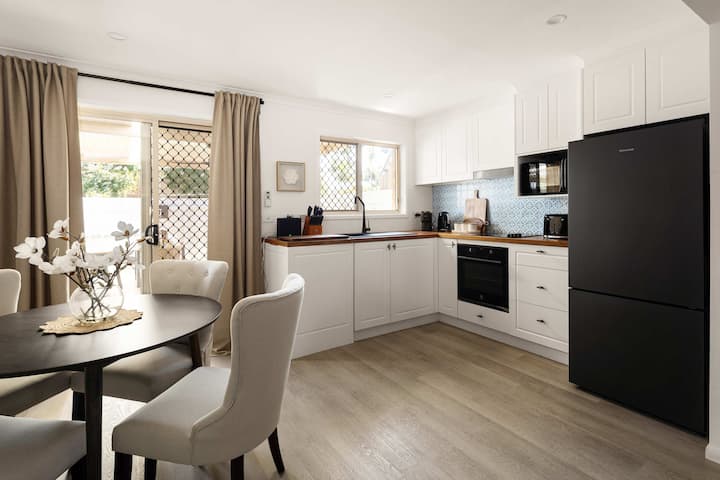 Kirra Beach Escape - Pool, Tennis, Pets, Near Airp - Coolangatta