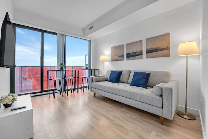 *Cozy* 2bed Condo Near Uoft/blue Jays/scotiabank -