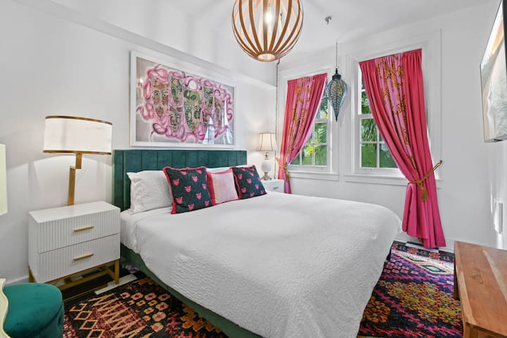 Gem2br| 1king+ 2 Twins| Walktobeach&dine+pool - Palm Beach, FL