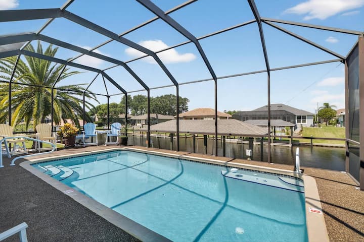 Cabana Coast Waterfront Pool Home | 2 Master Suite - Marineland Dolphin Adventure, St. Augustine