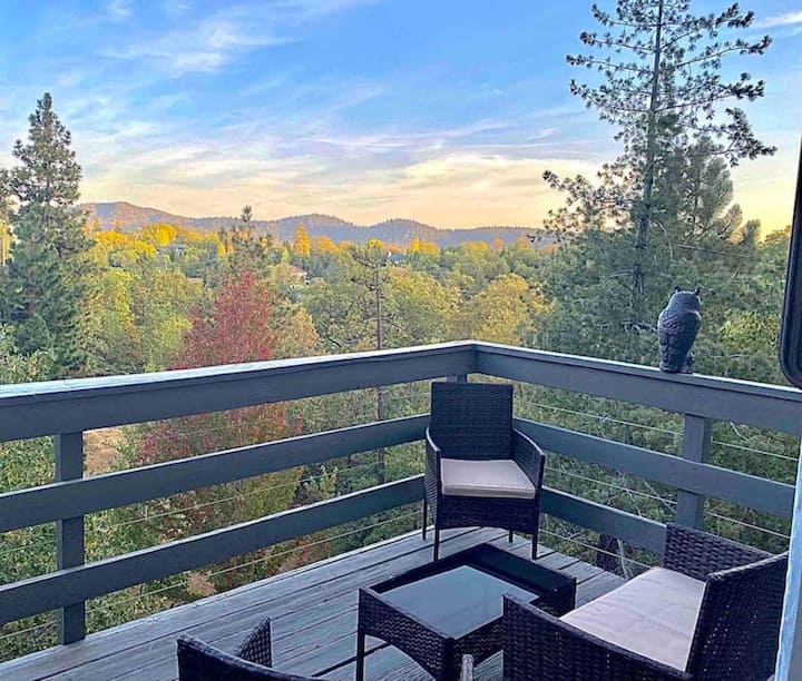 Whispering Pines | Amazing Views | Family Fun - Lake Arrowhead, CA