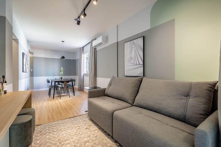 Hb01- Apto Reformado Com Churrasqueira à Carvão - Balneário Camboriú