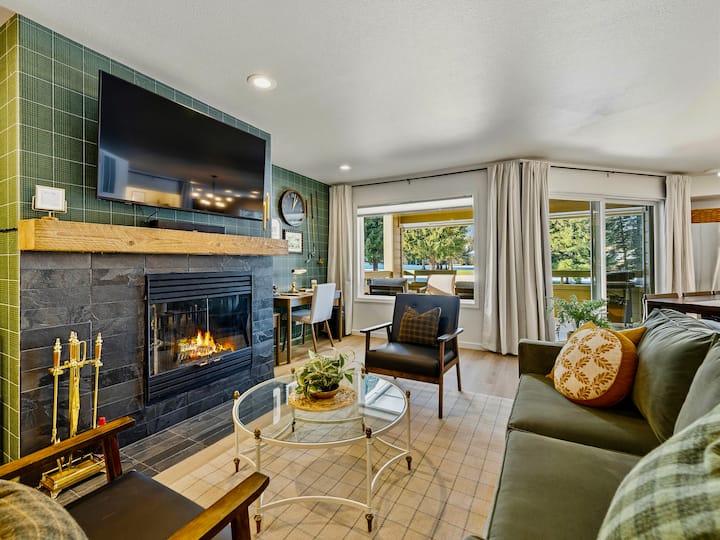Ski & Tee Condo: A Cozy Mountain Sport Basecamp! - Lake Wenatchee, WA