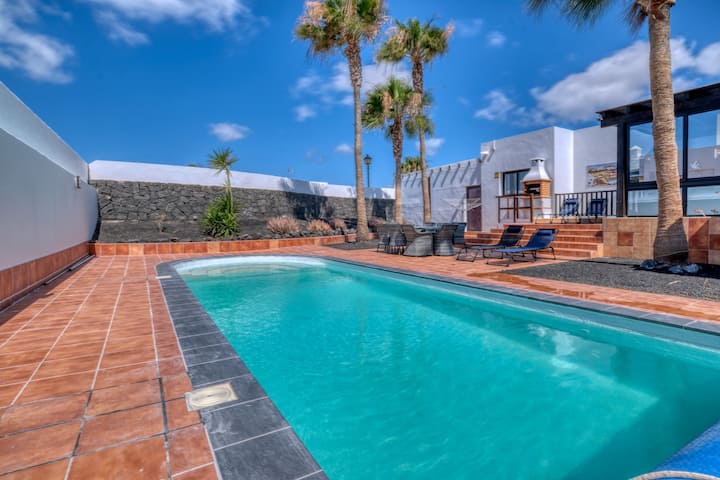 Villa Salaria - By Lanzarote Vacation Homes - Playa Blanca