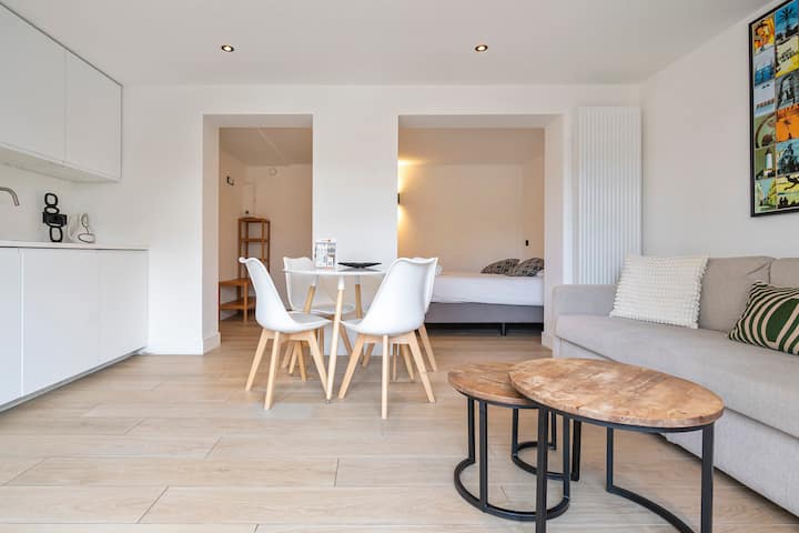 Studio Becke , With Private Parking - Zandvoort