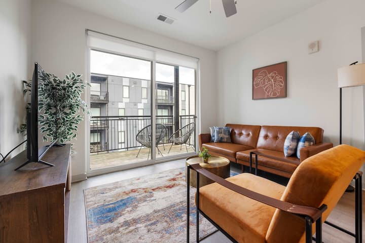 Stylish 2br Cozysuites In Nulu #09 - Louisville, KY