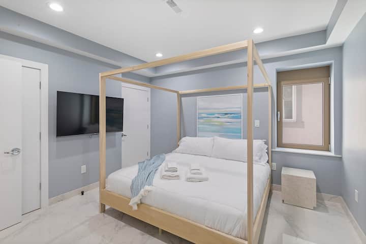 Ammos Luxury Living- Santorini Suite - Ventnor City, NJ