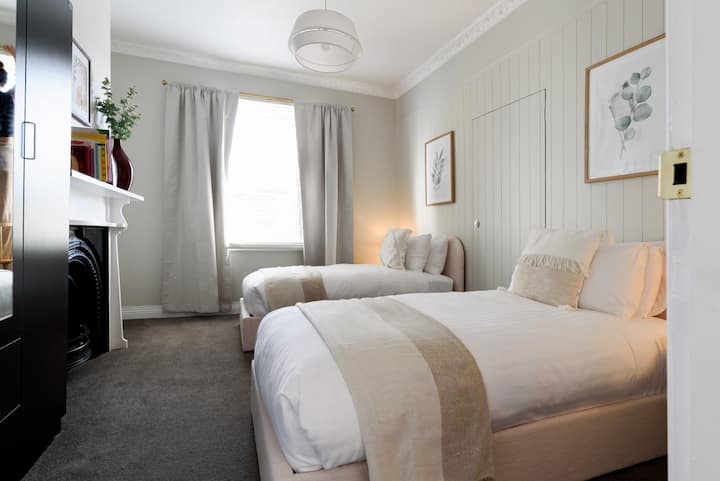 South Launceston Gem, Minutes To Cataract Gorge - Riverside