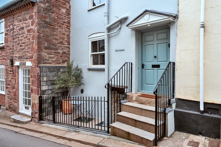 Forgotten Corner | Westward - Cawsand