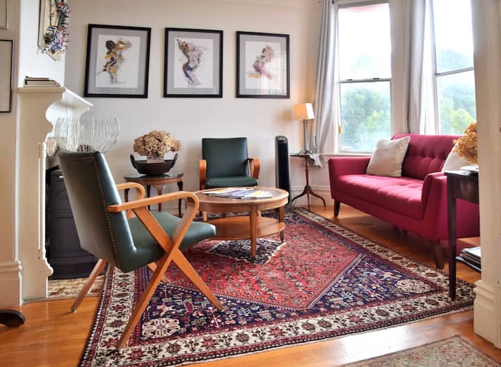 San Francisco Views * Spacious Flat For Fun & Work - San Francisco, CA