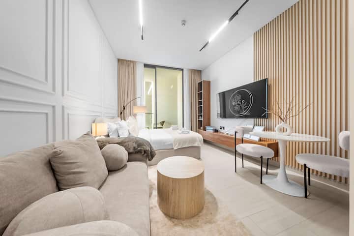 Brand New Luxury Studio | Amazing Pool & Gym - United Arab Emirates