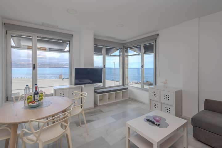 Bright 2br Flat – Beachfront Las Canteras 2 - Las Palmas de Gran Canaria