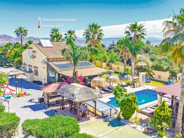 Cubo's Villa Las Palmeras Altas 14pax - Alhaurín el Grande
