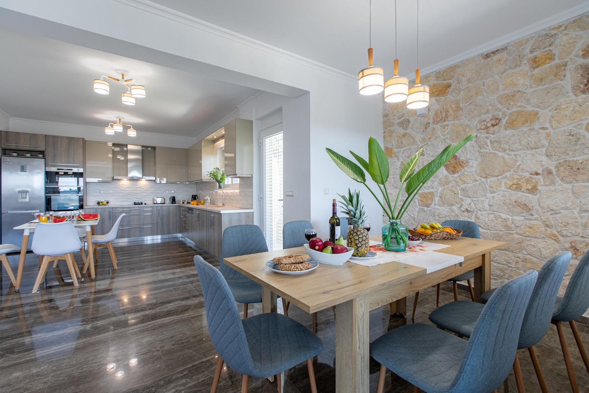 Mystique Villa by Vintage Travel - Villas for Rent in Polemarchi ...